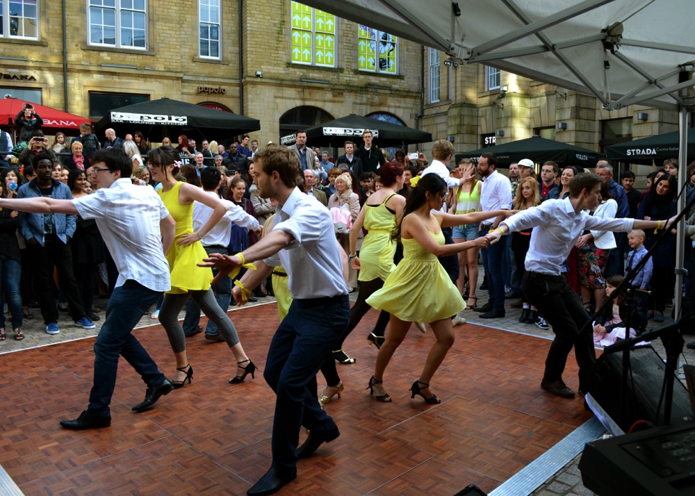 Salsa in the Square at Cubana